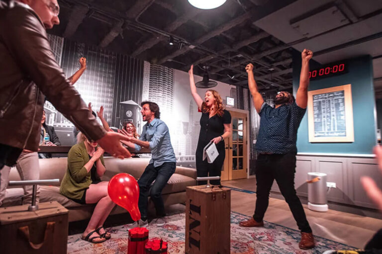 26 Interactive Team Building Activities in Chicago | 360 Chicago