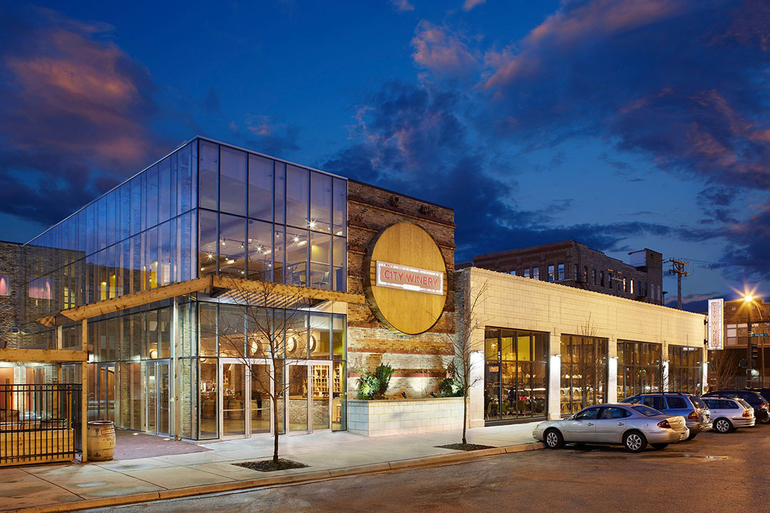 37 Chicago Birthday Ideas: Fun Ways To Celebrate Your Day in Chicago