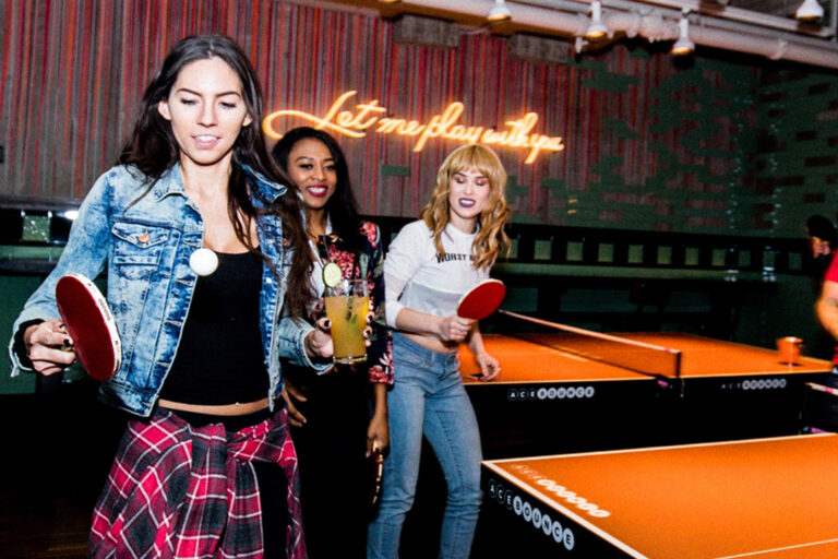 26 Interactive Team Building Activities in Chicago | 360 Chicago