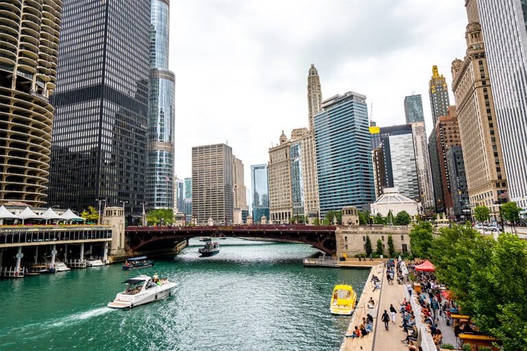 30 Unforgettable Date Night Ideas in Chicago | 360 CHICAGO